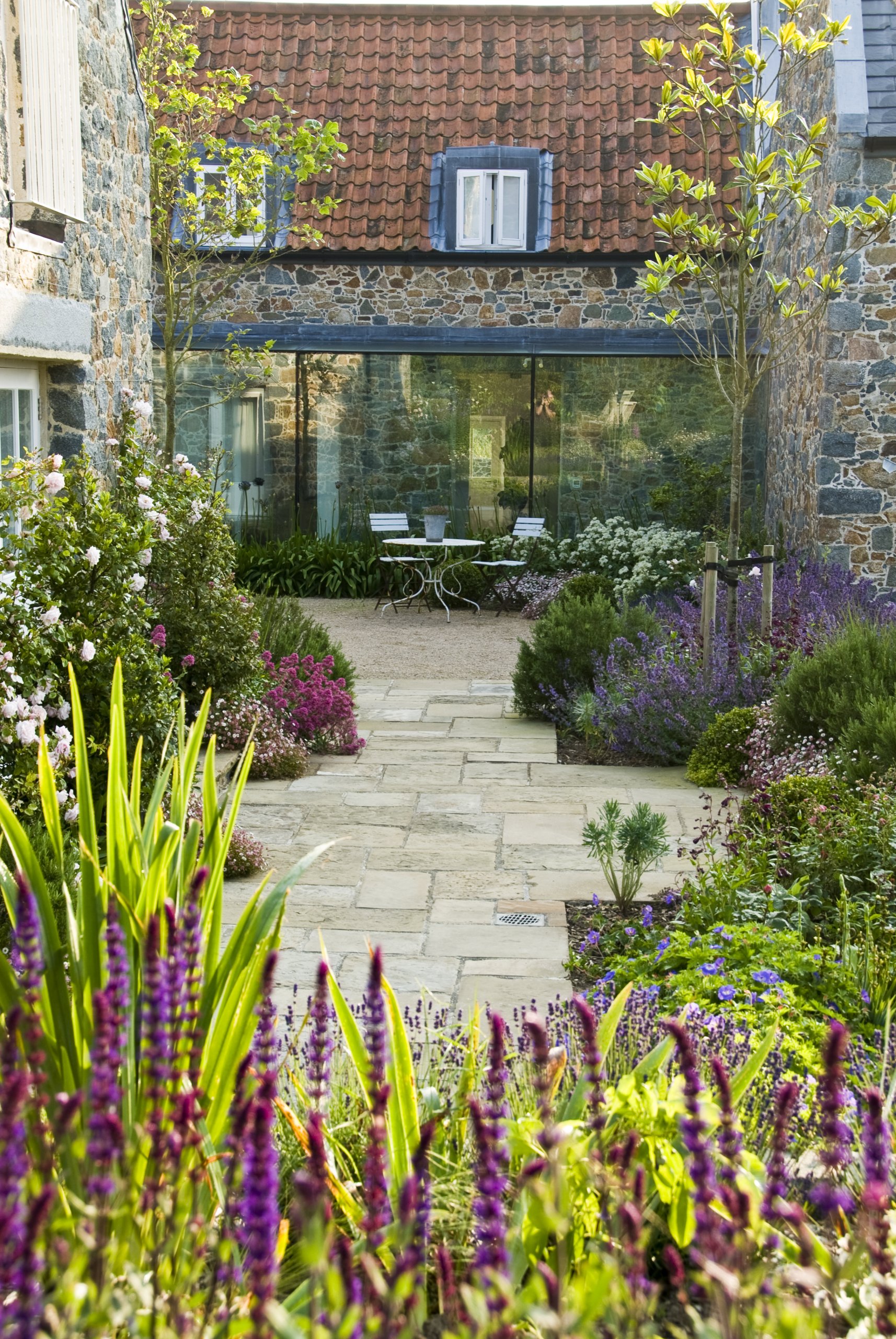Latest News From Society of Garden Designers - James Bird Landscapes ...
